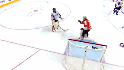 Goalie Fight: Braden Holtby and Ray Emery Scrap in Blowout (GIFs)