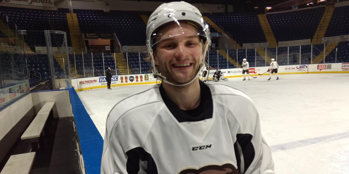 Nathan Walker records 100th career AHL point on Madison Bowey goal