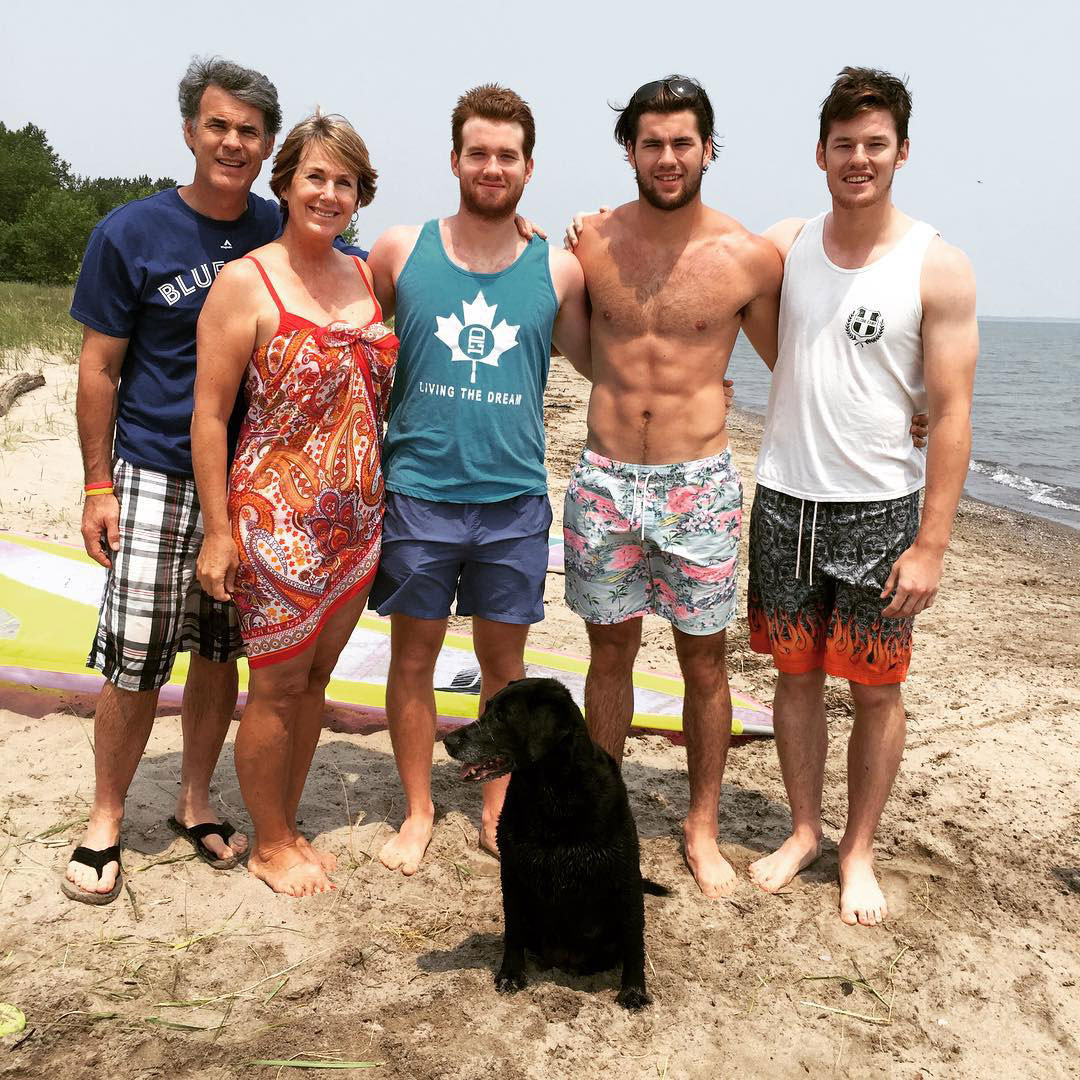Tom Wilson’s Abs Are Having a Good Summer Vacation