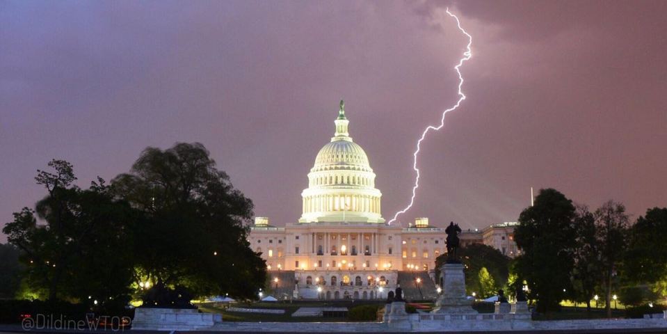 It was literally lightning in Washington DC as the Lightning crushed ...
