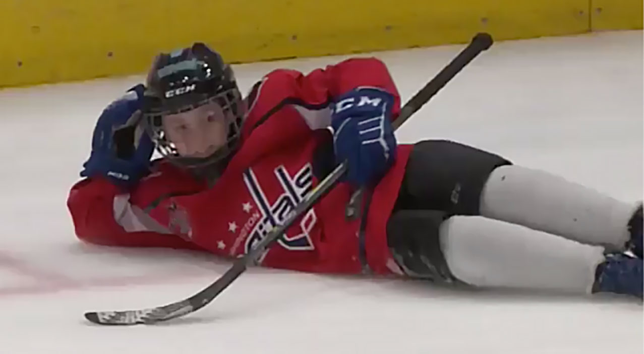 Mite on ice does Mark Ingram’s touchdown celebration after scoring goal