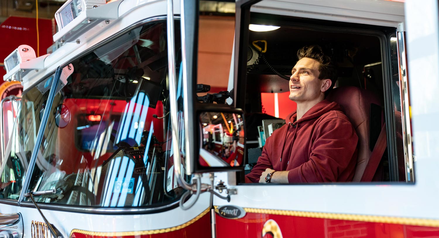 Garnet Hathaway the Capitals’ nominee for King Clancy Memorial Trophy ...