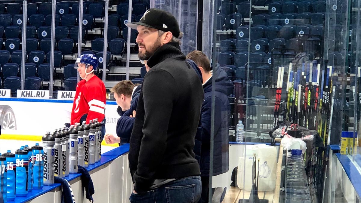 Alex Ovechkin attends Dynamo Moscow practice, takes son on playdate with Kirill Orlov
