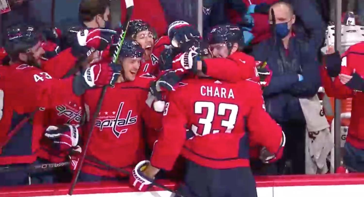 The entire Capitals bench hugged Zdeno Chara after he scored his first ...