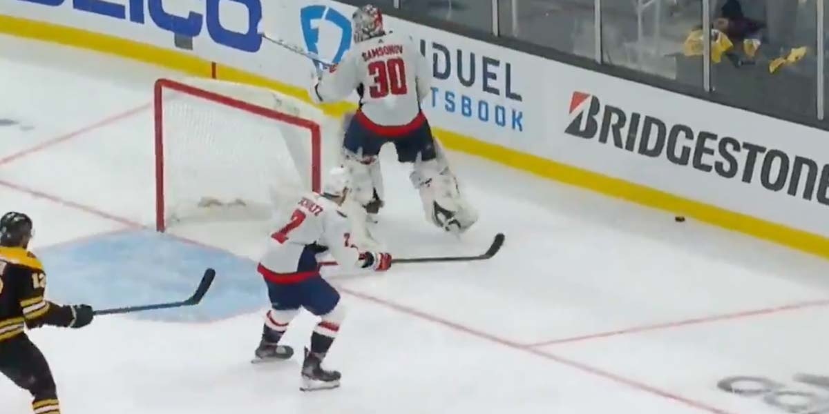 Miscommunication between Ilya Samsonov and Justin Schultz leads to ...