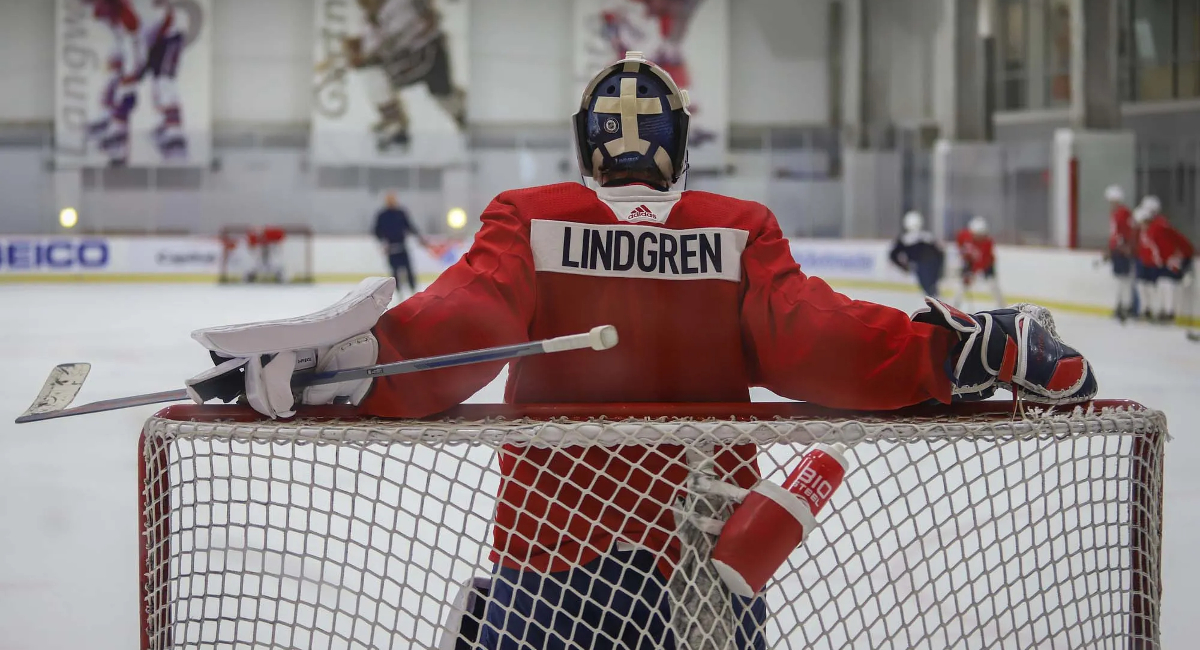 Charlie Lindgren set for second start of season, Beck Malenstyn lined ...