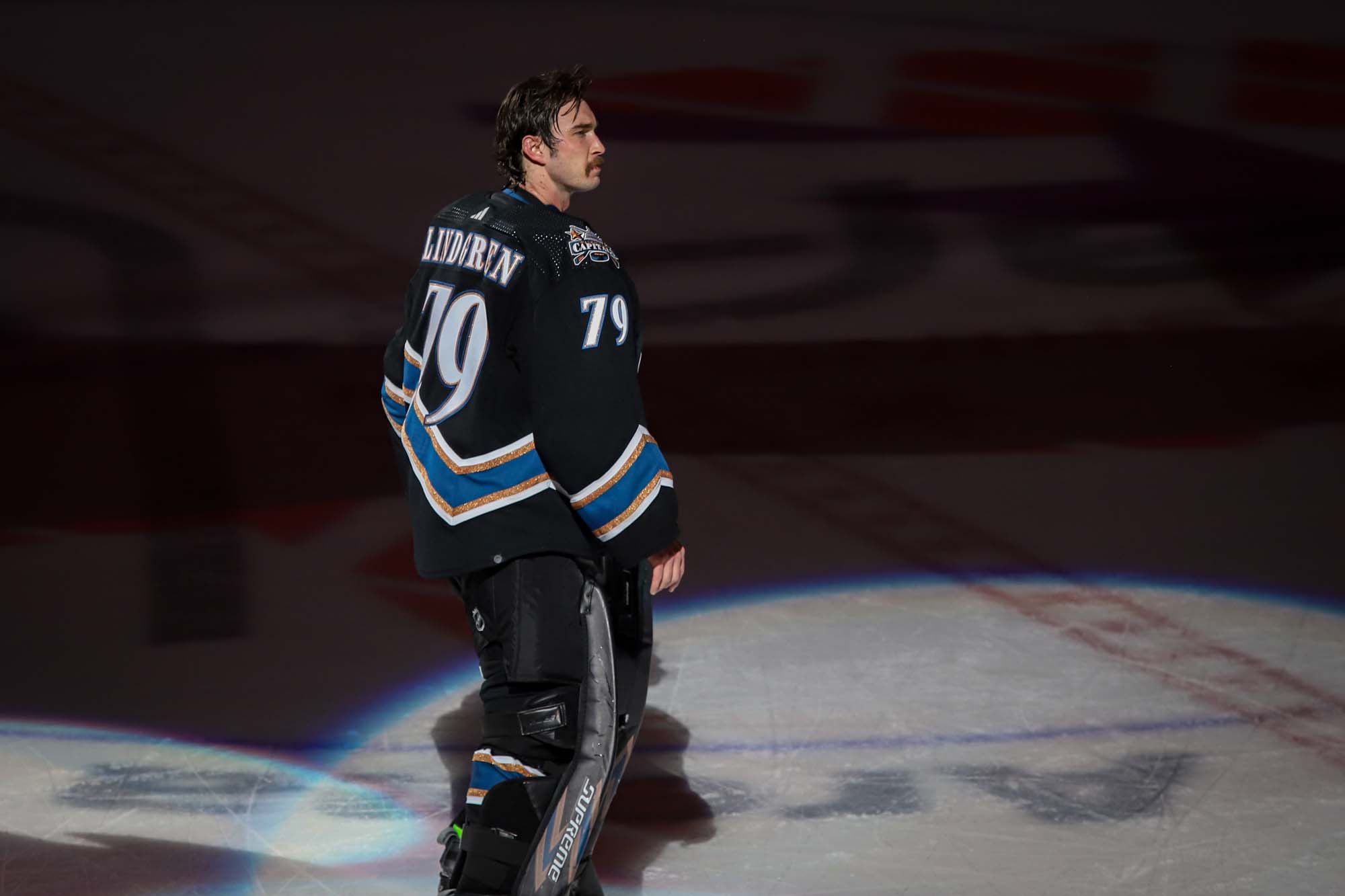 file-charlie-lindgren-three-stars-aland-4001