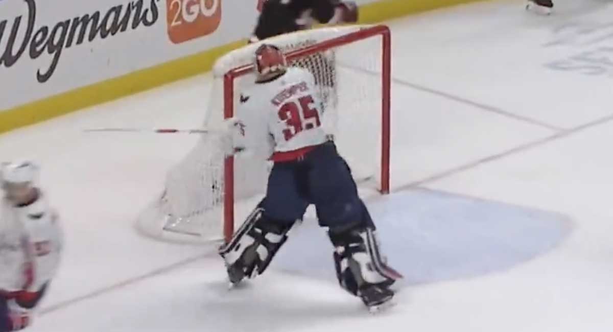 Darcy Kuemper breaking his stick and chucking his mask is every ...