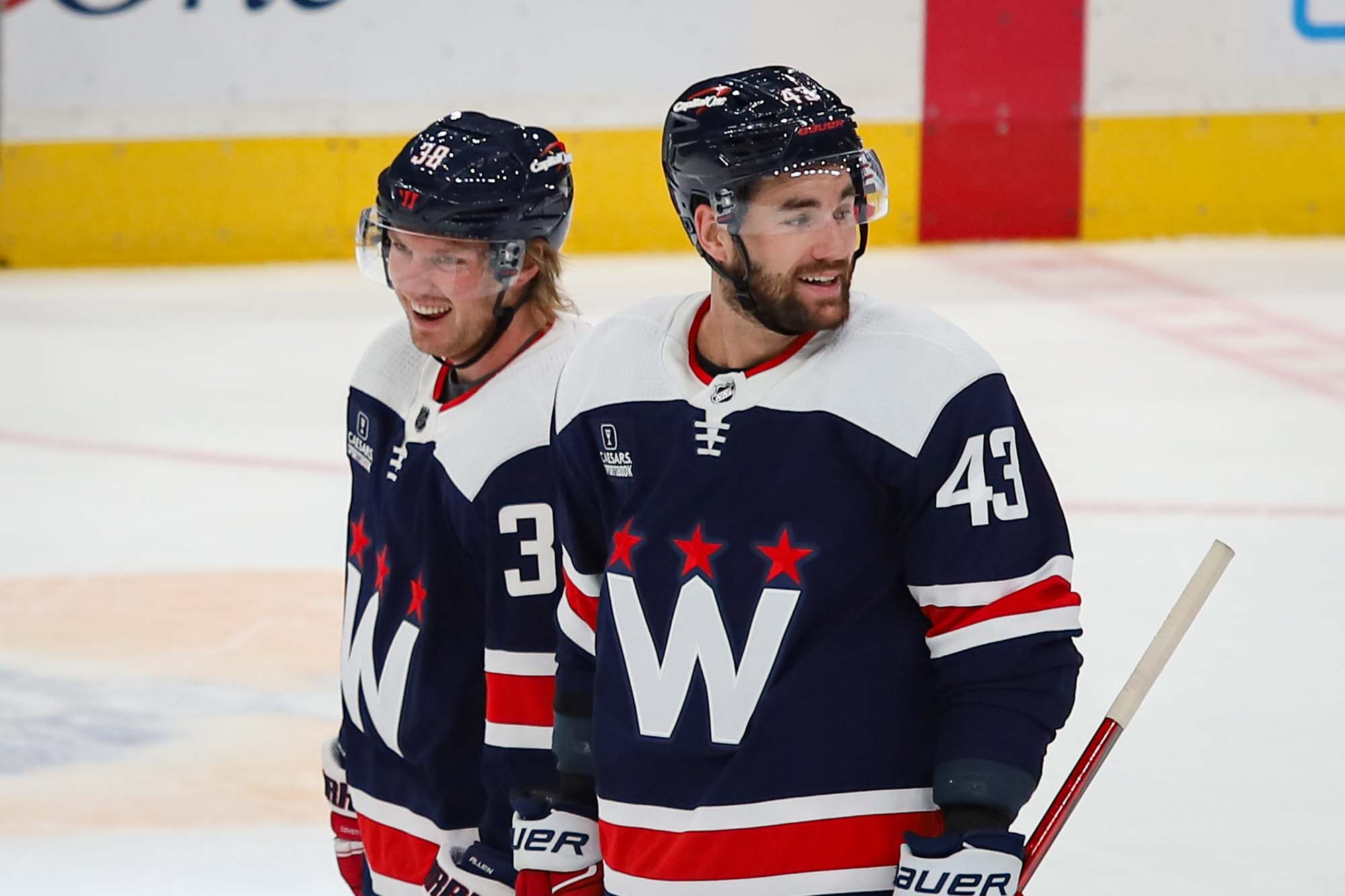 file-rasmus-sandin-tom-wilson-laughing-aland-3271