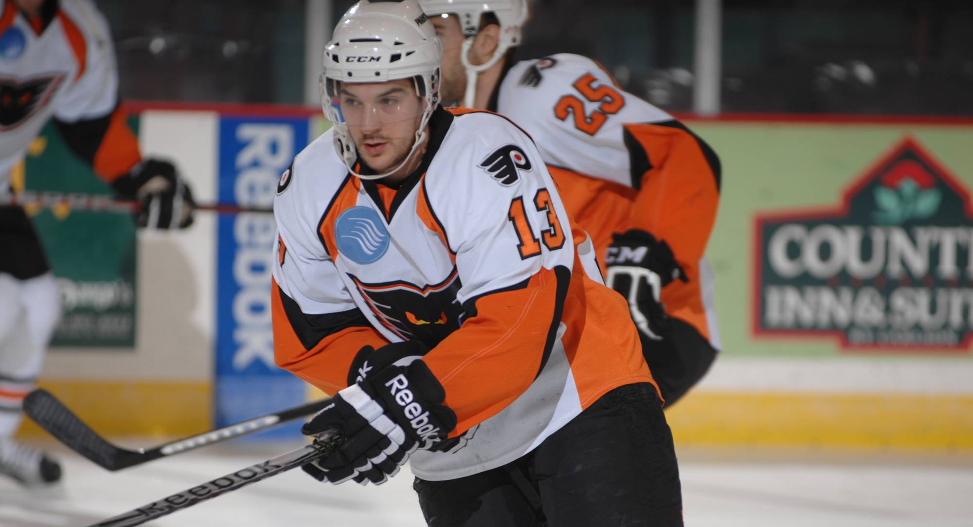 Hershey Bears reportedly sign Garrett Roe, Virginia native and former ...