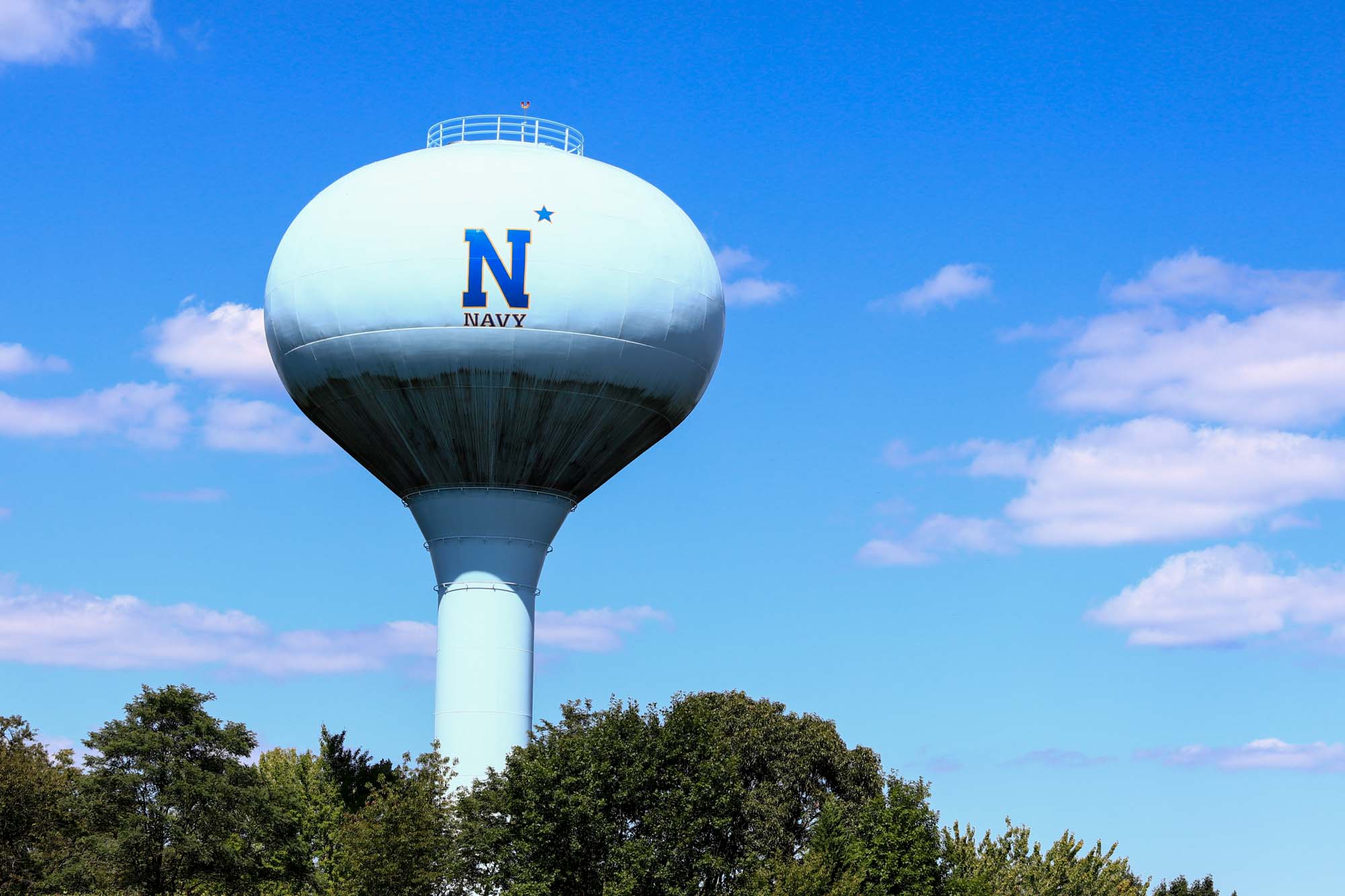file-navy-water-tower-aland-8051
