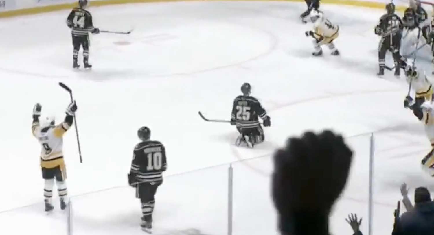 Hershey Bears lose in last second to Wilkes-Barre/Scranton Penguins, 2-1