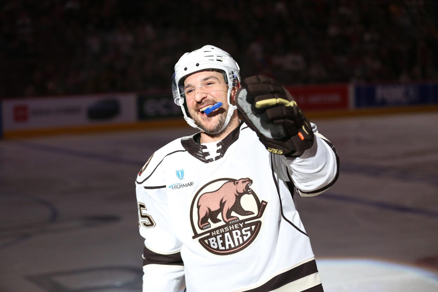Garrett Roe scores overtime game-winning goal in Hershey Bears ...