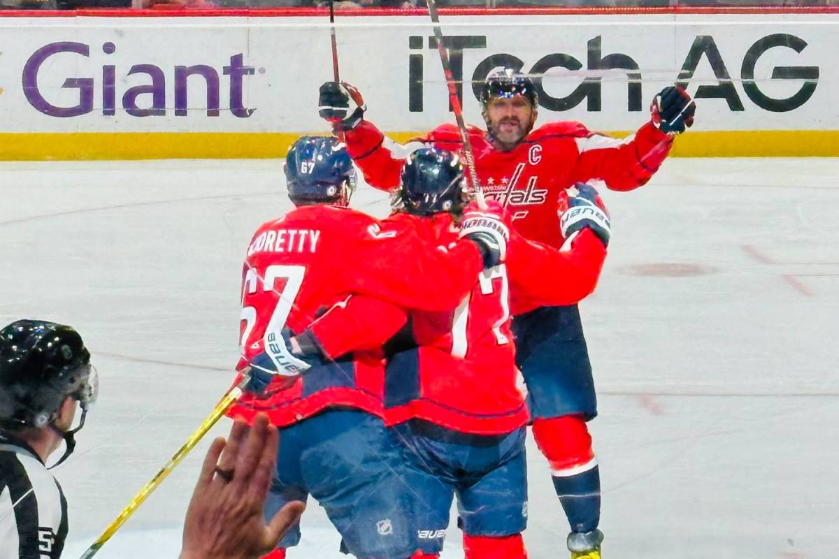 A Boy Named Timothy Jimothy: Capitals beat Blues 5-2