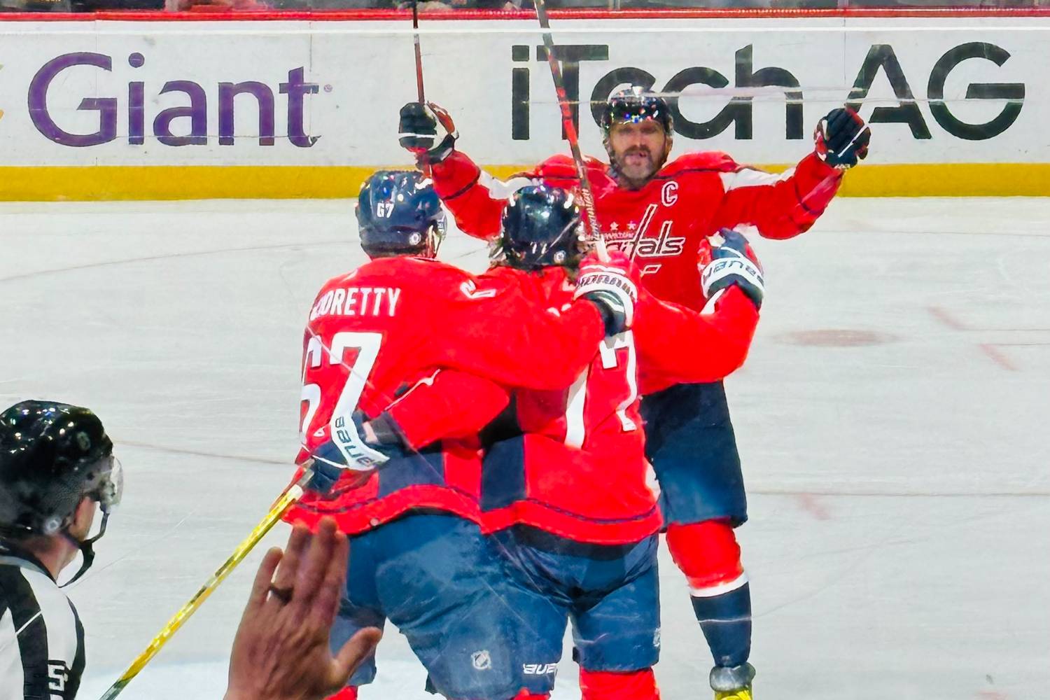 A Boy Named Timothy Jimothy: Capitals beat Blues 5-2