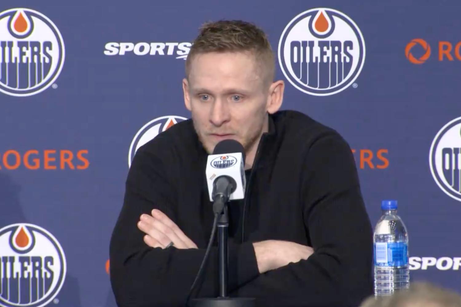 Corey Perry Steals Alex Semin’s Stick (GIF)