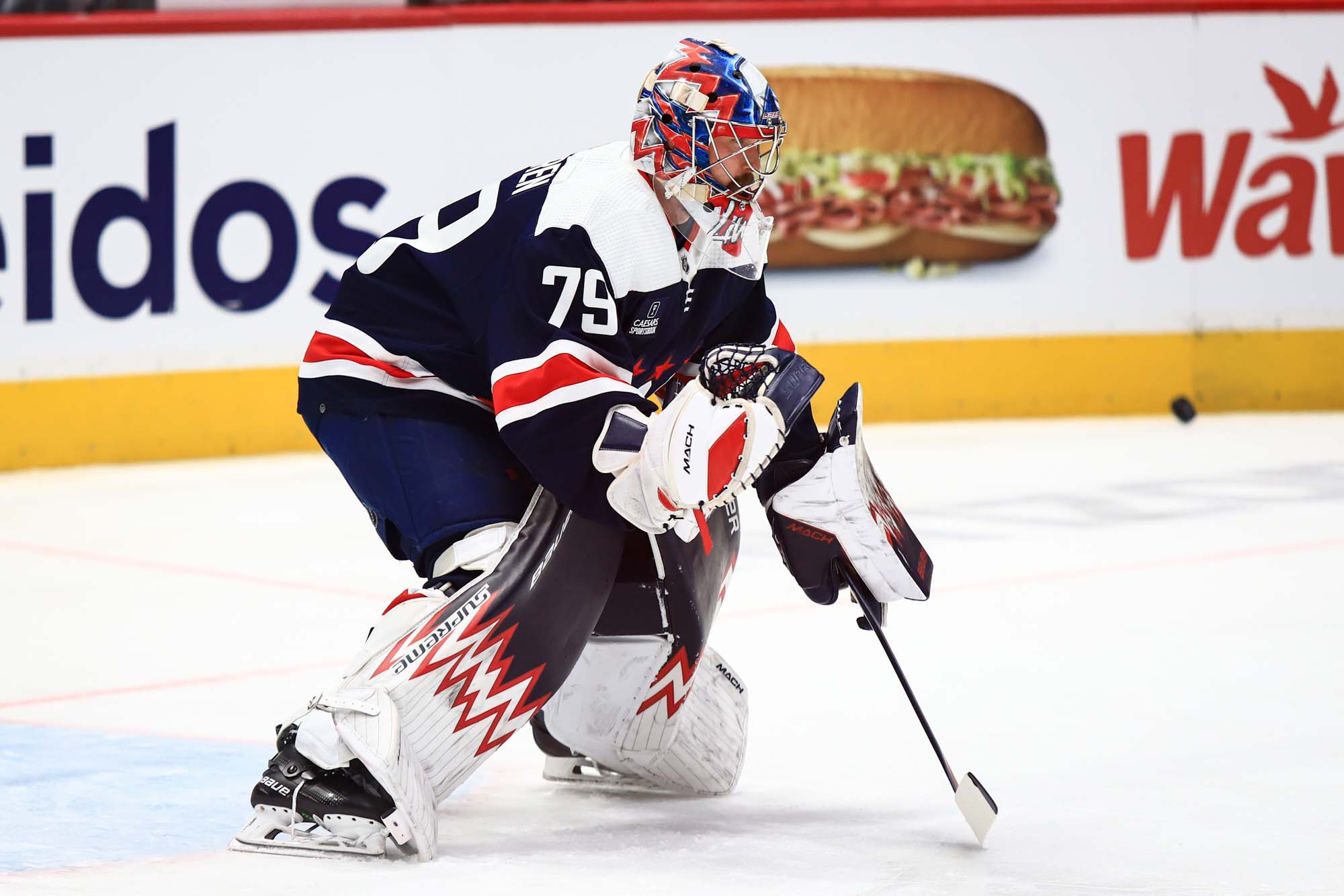 TJ Oshie and Shea Weber scrap at end of Canada-US game