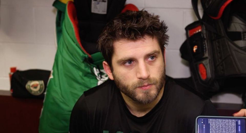 Ryan Hartman admits deliberate high-stick on hot mic but NHL rule ...