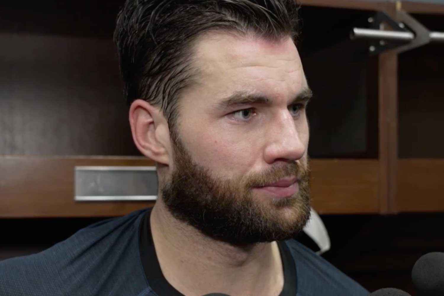 TJ Oshie receives five birthday butt slashes from Tom Wilson